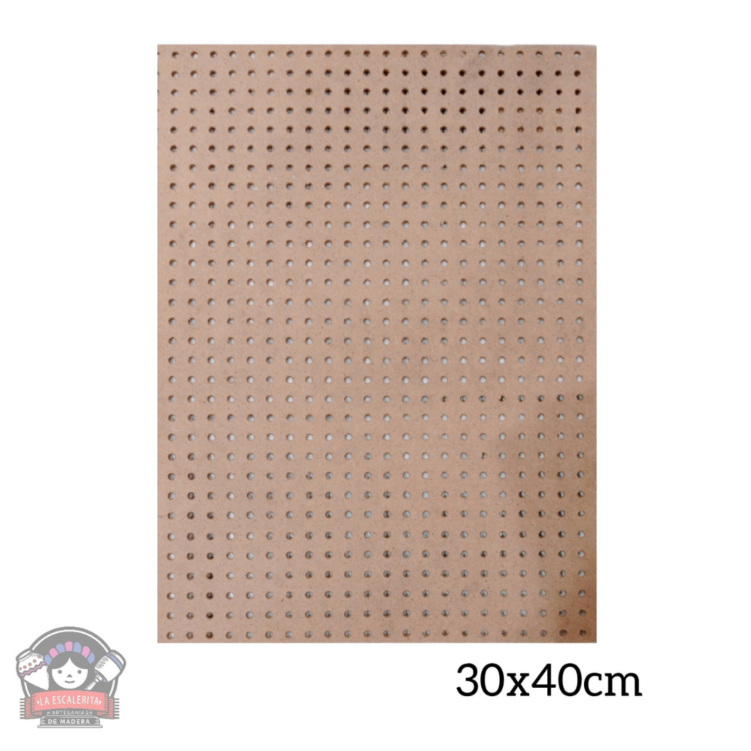 Tabla MDF Perfocel 30x40cm – La Escalerita